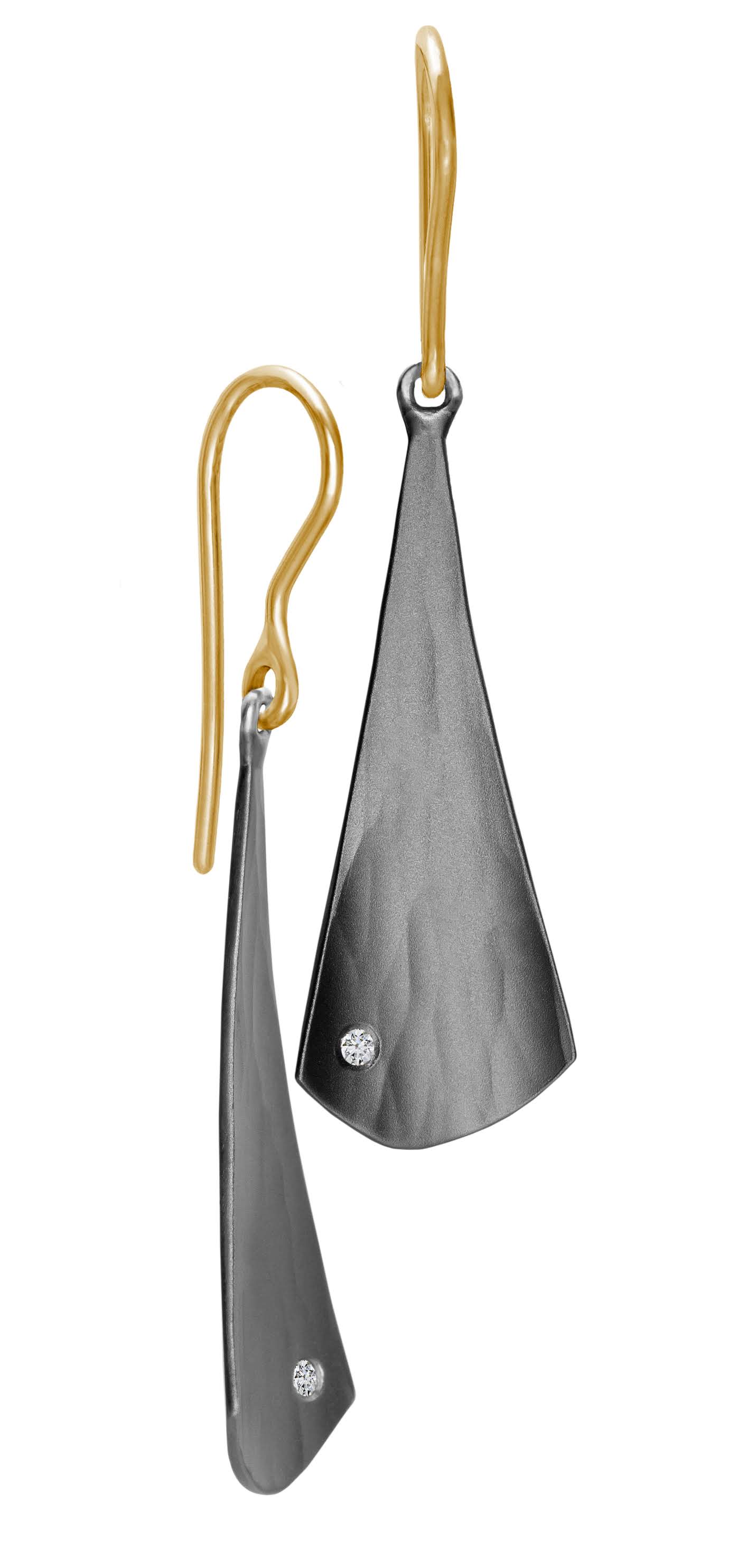 Earrings – Toby Pomeroy